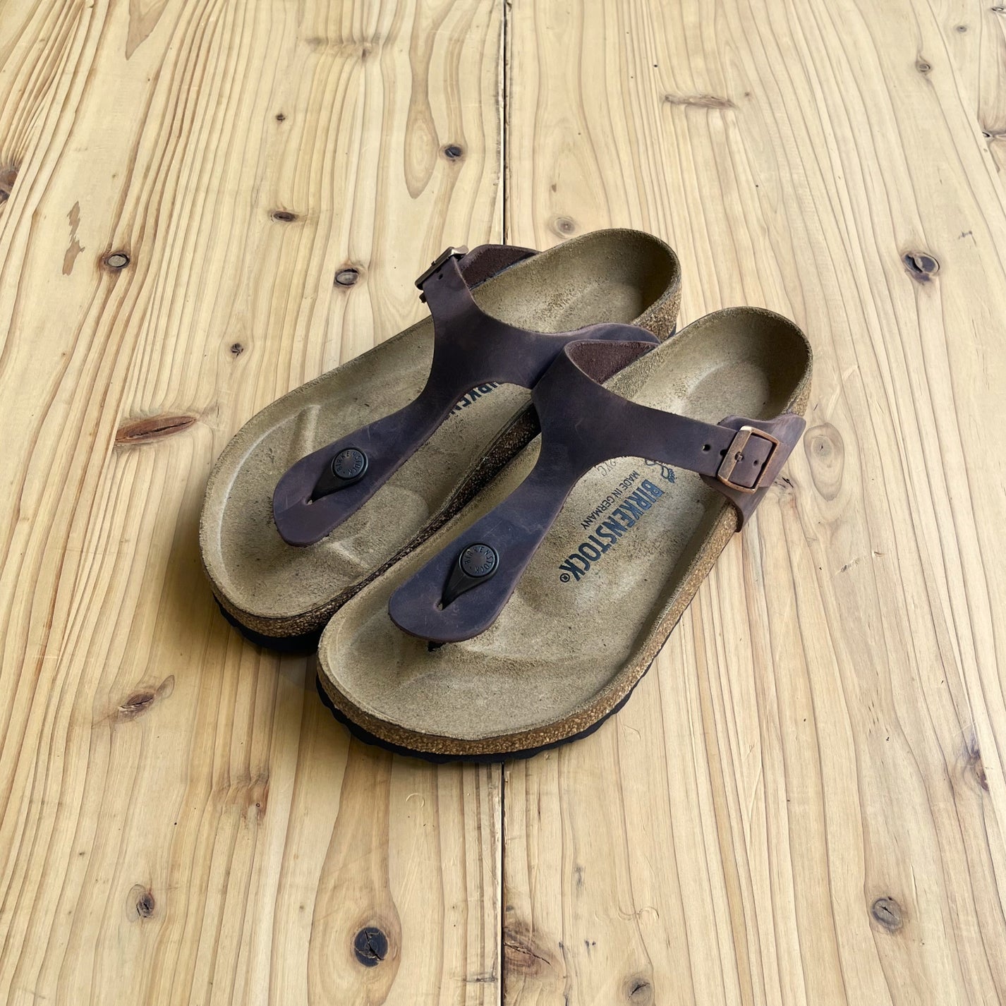 BIRKENSTOCK GIZEH OILED LEATHER – ANATOMICA NAGOYA